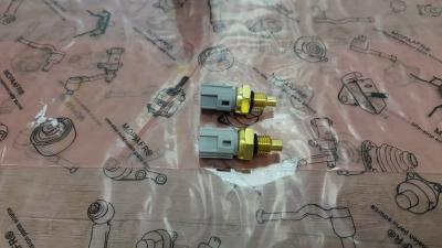 China 179730-0020 Fuel Temperature Sensor Fits Kobelco SK200-8 SK350-8 for sale