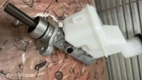 China 47201-42200 Brake Master Cylinder For 4720142200 Toyota RAV 4 ACA2 CLA2 ZCA2 for sale