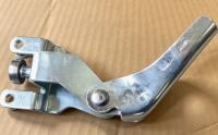 China 82410-3XA0A Middle Door Pulley For NISSAN NV350 CARAVAN E26 82410-3XA0A for sale