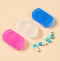 China Plastic Medicine Storage Box Mini Portable Pill Box Case Dispenser Organizer 5.7x3.1x1.3cm for sale