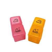 China 32 Compartment Plastic Pill Box Medicine Organizer Case 22x5.2x2.6cm Custom Color for sale