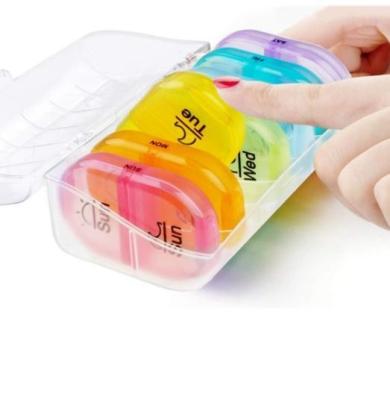 China Rainbow 7 Day Weekly Plastic Pill Storage Box 15.9x11.6x3.9cm Custom Print for sale