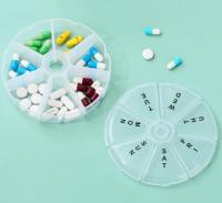 China Round Shape Pill Dispenser Organizer Clear Plastic Daily Weekly Pill Storage Box 17.5x8.5x3cm for sale