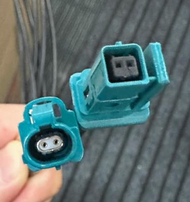 China Servo Motor Connector 1000V Crimp/Solder -40℃ to +105℃ for sale