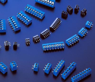 China RD370-7.5 2P 3P 300V 16A PCB Screw Terminal Block 370 7.5 Pitch PA66 Plastic Material for sale