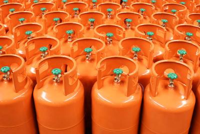 China Liquefied Gas Cylinder 2.5-20KG Sandblasted Steel with CGA-580 Valve 15Mpa-30Mpa for sale