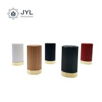 China Personalized Bottle Caps Zamac Material Cylinder Shape Different Colors for sale