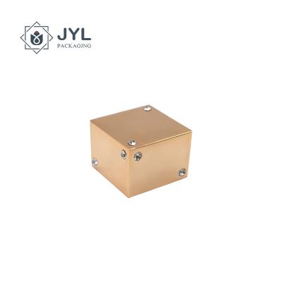 China Zinc Alloy Perfume Bottle Lid Square Shape with Crystals Custom Logo 2000 Pcs MOQ for sale