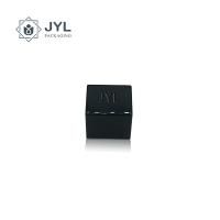 China Bespoke Zamac Perfume Cap With Magnetic & Engraved Logo For FEA15 for sale