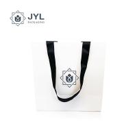 China RoHS Recycled Paper Gift Bags with Handles Antibacterial Rectangle 1000pcs for sale