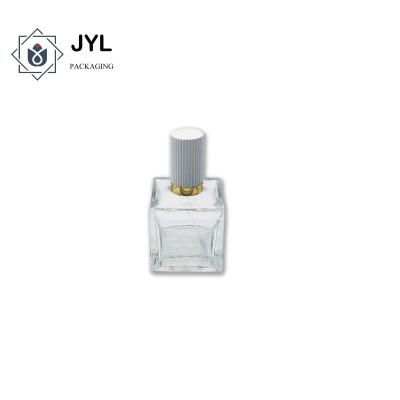China Custom Zinc Alloy Zamac Perfume Cap Europe Style Engraved Logo 2000pcs MOQ for sale