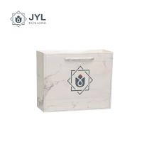 China SA8000 Dustproof Perfume Cosmetic Paper Bag Multifunctional Folding for sale