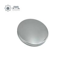 China Anticorrosive SA8000 Silver Metal Flat Lid , Rustproof Silver Lids For Candle Jars for sale