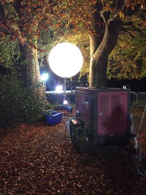 China 640W Inflatable LED Moon Balloon Light With Light Area 60000 Lumens Night Outdoor Events for sale