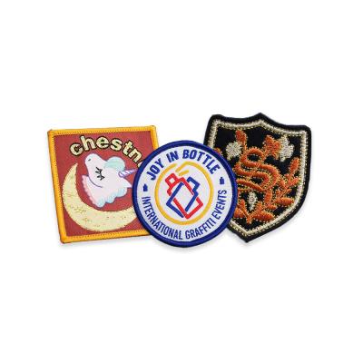 China Custom Embroidered Woven Patches 100 Pcs Min for Uniforms Bags Events Souvenir Badges for sale