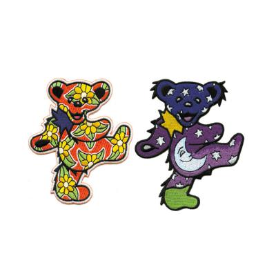 China Custom Embroidered Iron On Patches for Jackets Hats OEM ODM 9 Colors for sale