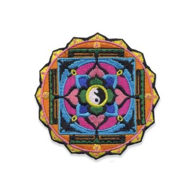 China Custom Embroidered Patches Iron On Sew On for Hats Bags Shirts 100pcs MOQ for sale