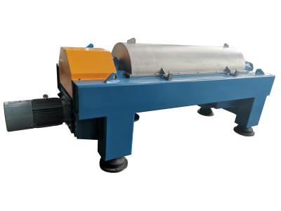 China Scroll Discharge Decanter Centrifuge Stainless Steel Sludge Dewatering 20m3/H for sale
