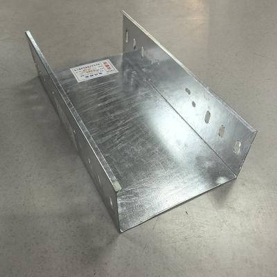 China Cable Tray Hot Dip Galvanized Wall Mounted / Floor Mounted Installation Indoor Outdoor for sale