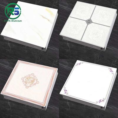 China Customied Fireproof Clip In Metal Ceiling TIles Classic Aluminum Design 19mm 25mm Height for sale