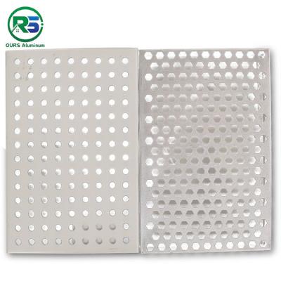China Perforated 3.0mm white Aluminum Wall Panels Punch Holes 1800*6000mm for sale