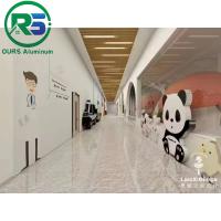 China Environmental Friendly Linear Suspended Metal Ceiling 0.9mm White Aluminum Ceiling for sale