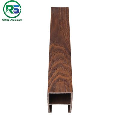 China Environmental Friendly Linear Suspended Metal Ceiling 0.9mm White Aluminum Ceiling for sale