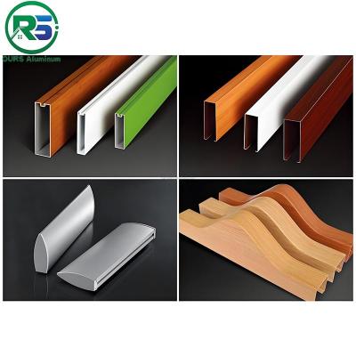 China Environmental Friendly Linear Suspended Metal Ceiling 0.9mm White Aluminum Ceiling for sale