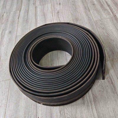 China Brown Black Plastic Landscaping Edging  PP/PE 20FT Plastic Flower Bed Edging for sale