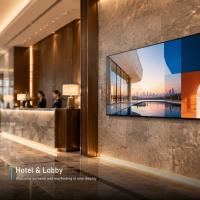 China 98 Inch Indoor Commercial Digital Signage Display 4K Tempered Glass Advertising Screen for Hotel Retail for sale