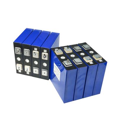 China 2000 Circles L160F100 3.2v 100AH CALB Lithium Cells With Plastic Shell for sale