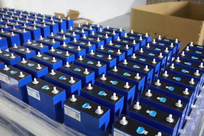 China Deep Cycle Lifepo4 Lithium Ion Batteries 3.2v 100ah 102ah 105ah 280ah for sale