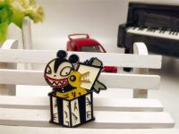 China Diecast Metal Brooch Pin  , Cinderella Anniversary Pin Colour Filling for sale