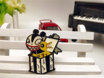 China Diecast Metal Brooch Pin  , Cinderella Anniversary Pin Colour Filling for sale