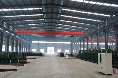 China Light Duty 20T 10T Overhead Crane Strong Box Girder Crane 18mm 24m Lifting for sale