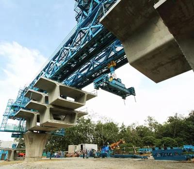 China CE  Erection Full Beam Launcher Crane 600T Bridge Girder Launching Machine for sale