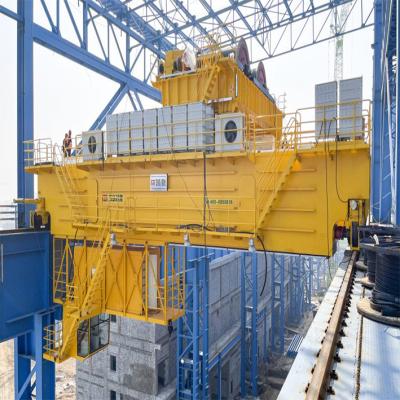 China Heavy Duty European Style 400 Tons Double Girder Bridge Crane QDxx Model for sale