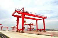China RMG Rail Mounted Gantry Crane For Container Lifting for sale