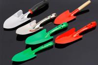 China Small Gardening Hand Tools , Steel Garden Shovel D Grip Handle Type for sale