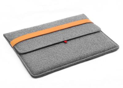 China Light Grey Eco Friendly Wool Dustproof Felt Laptop Bag for sale