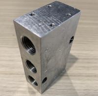 China Custom 6061 Lathe Turning Services Hydraulic Manifold Valve Block for sale