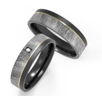 China Couple Matte Stainless Steel Jewelry Set IP Gold Zircon Ring With Bark Pattern for sale