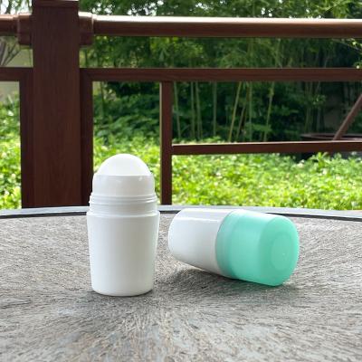 China Refillable Roll On Perfume Bottles Plastic With Cap , Clear Roll On Bottles For Essential Oils for sale