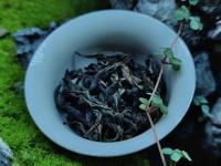 China Jin Junmei 80g canned gift box tea wuyi mountain flower small seed lianyun tea factory wholesale for sale