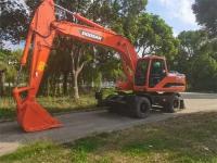 China Doosan DH210W-7 Wheeled Excavator 21 Ton 115 kW with 0.86m³ Bucket Capacity and 37 km/h Travel Speed for sale