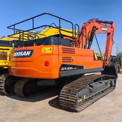 China Used Doosan DX300LC Excavator 30 Ton with 1.27 m³ Bucket and 151 KW Engine - 2020 Model for sale