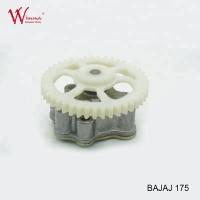 China Custom Motorcycle Spare Parts , BAJAJ 175 Motorcycle Engine Oil Pump for sale