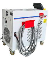 China Portable Oil Painting Rust Removal Fiber Laser Erasering Machine for sale