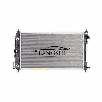China 2013-2017 Cadillac XTS 3.6 Auto Spare Parts Aluminum Radiator Water Tank with Design for sale