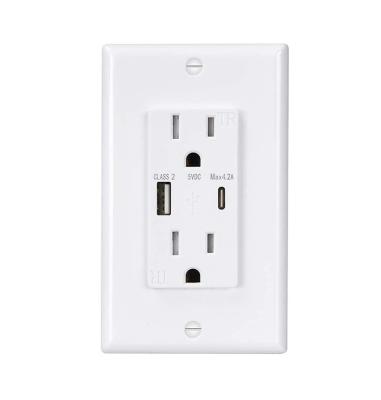 China White USB Wall Outlet Customized Fast Charging Wall Outlet With 15A 125V AC 60Hz Rating for sale